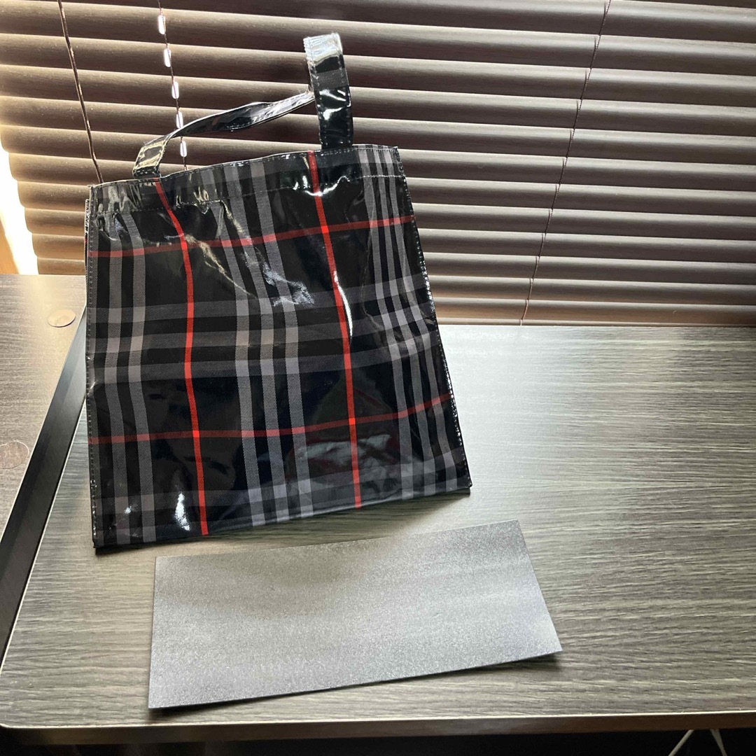 BURBERRY - 新品・未使用!! Burberrys・バーバリー ミニトート BURBERRY - 新品・未使用!! Burberrys・バーバリー ミニトート
