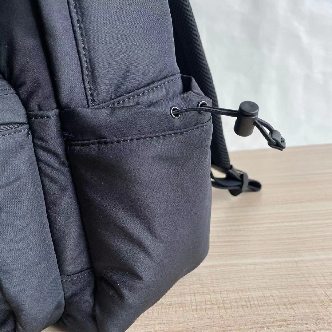 新作◇AMI PARIS アミパリ◇ハートロゴ バックパック リュックの 新作◇AMI PARIS アミパリ◇ハートロゴ バックパック リュックの