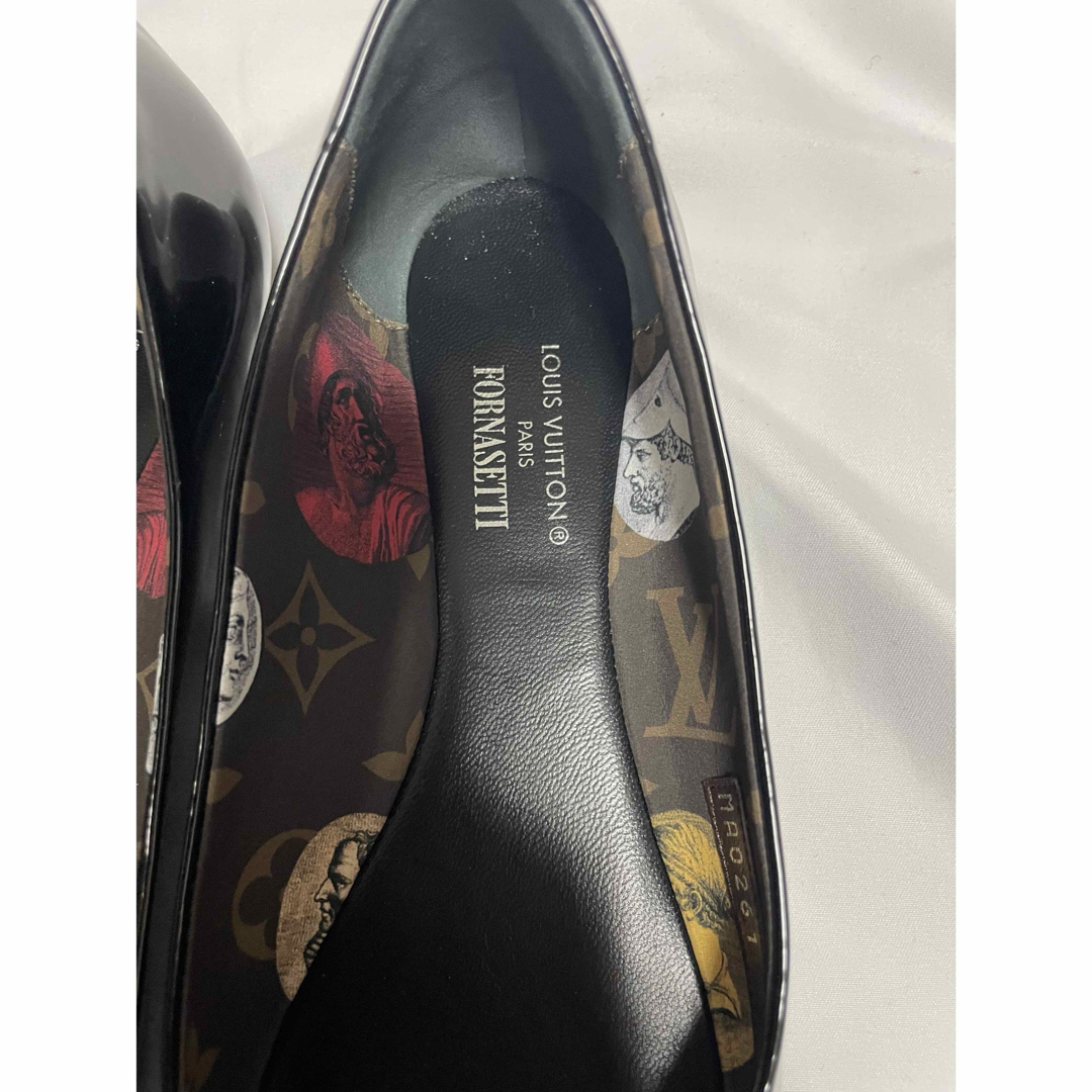 LOUIS VUITTON - LOUIS VUITTON ルイヴィトン LV パンプス LOUIS VUITTON - LOUIS VUITTON ルイヴィトン LV パンプス