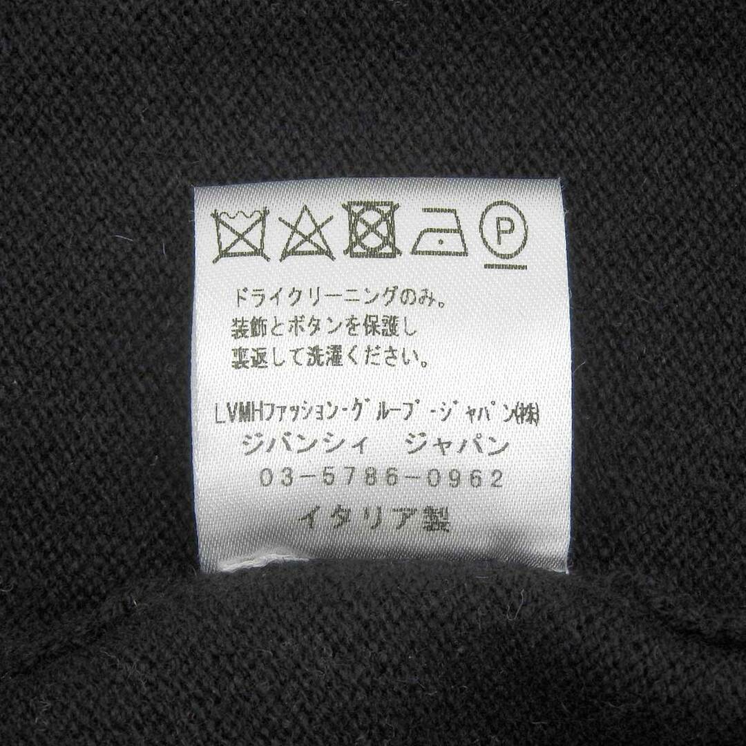 GIVENCHY - ジバンシイ パール ビジュー ネック ニット GIVENCHY - ジバンシイ パール ビジュー ネック ニット