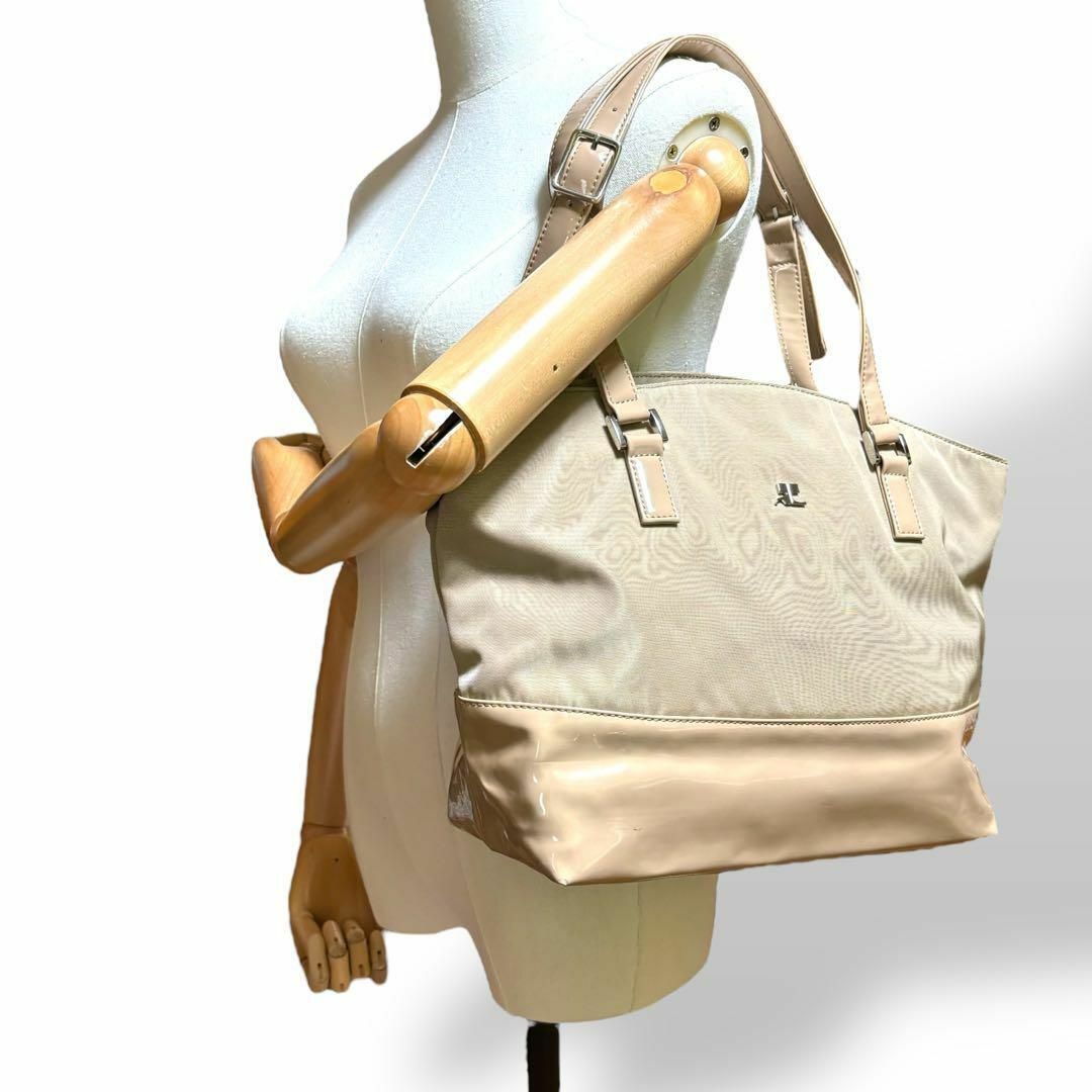 Courreges - Courreges クレージュ ショルダーバッグ エナメル Courreges - Courreges クレージュ ショルダーバッグ エナメル