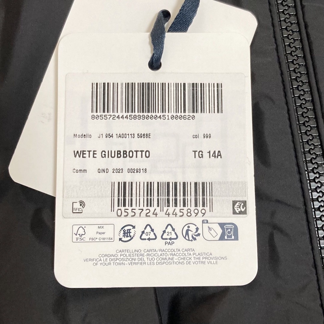 MONCLER - 新品未使用 モンクレール WETE 黒 ハンガー付の通販 MONCLER - 新品未使用 モンクレール WETE 黒 ハンガー付の通販