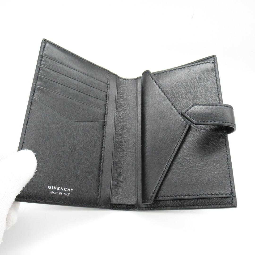 GIVENCHY - ジバンシィ 二つ折り財布 二つ折り財布の通販 by GIVENCHY - ジバンシィ 二つ折り財布 二つ折り財布の通販 by