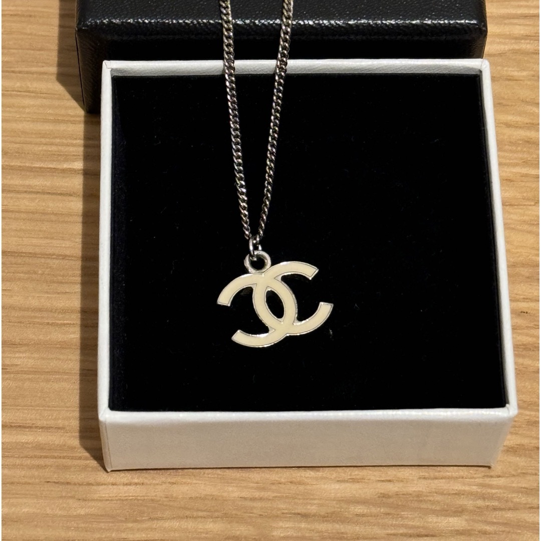 CHANEL - CHANEL シャネル ココマーク ネックレス シルバー CHANEL - CHANEL シャネル ココマーク ネックレス シルバー