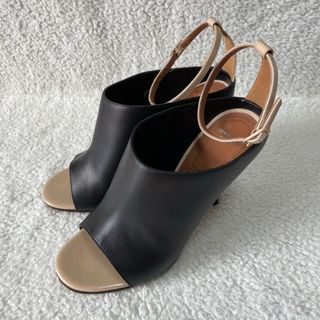 GIVENCHY(サンダル)のフリマアイテム一覧 GIVENCHY(サンダル)のフリマアイテム一覧