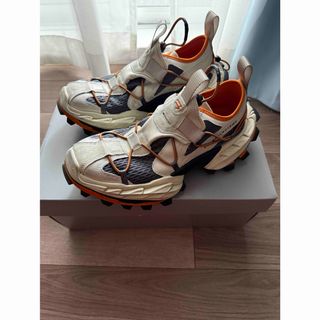 BALENCIAGA(靴/シューズ ・ ベージュ系)のフリマアイテム一覧 BALENCIAGA(靴/シューズ ・ ベージュ系)のフリマアイテム一覧