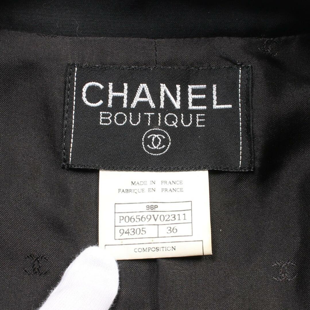 CHANEL - シャネル ココマークボタン 衣料品 アウターの通販 by CHANEL - シャネル ココマークボタン 衣料品 アウターの通販 by