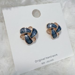 ポンテヴェキオ Ponte Vecchio フック ピアス 星 月 モチーフ ポンテヴェキオ Ponte Vecchio フック ピアス 星 月 モチーフ