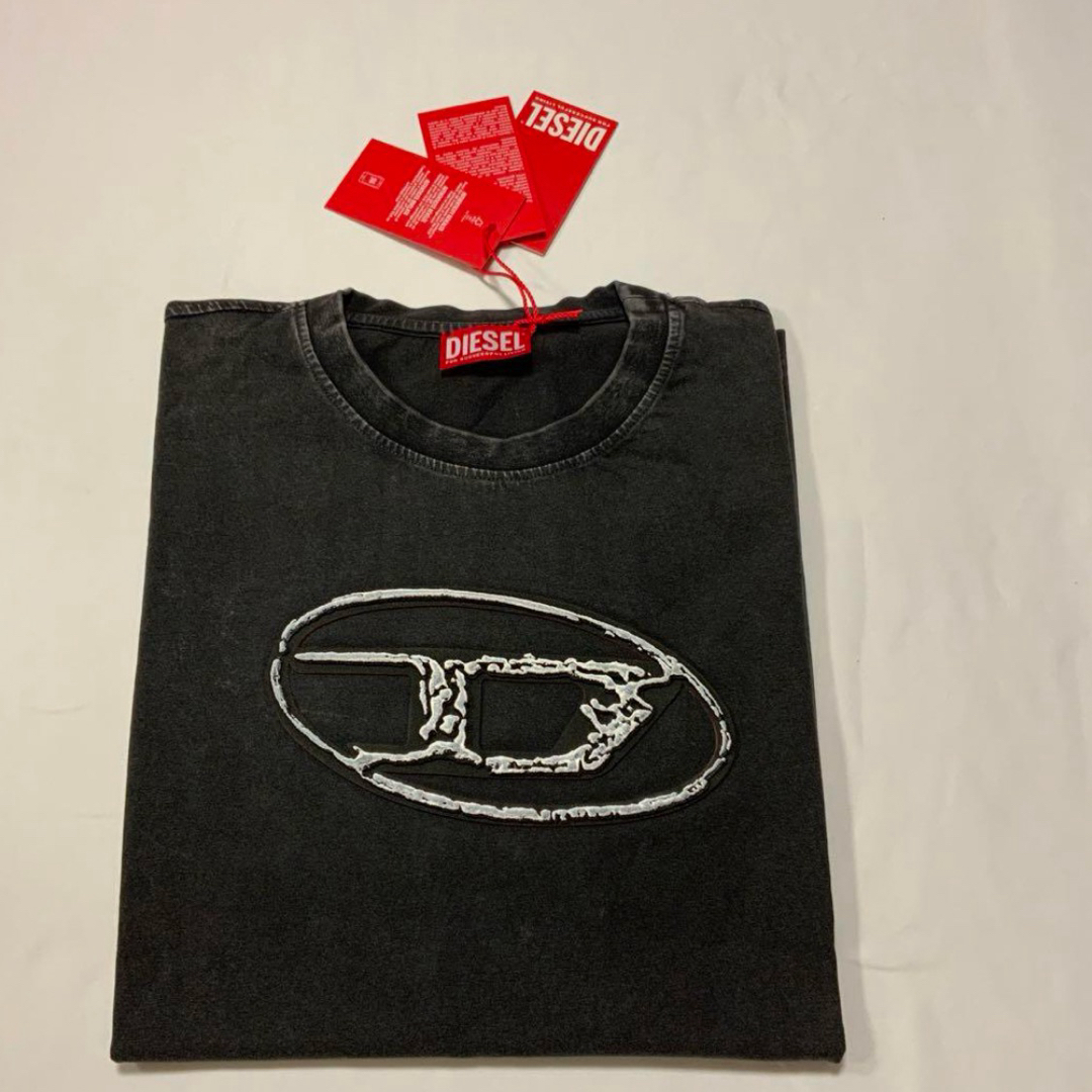 DIESEL - 洗練されたデザイン DIESEL T-Boxt-Q22 A152690TJAYの DIESEL - 洗練されたデザイン DIESEL T-Boxt-Q22 A152690TJAYの