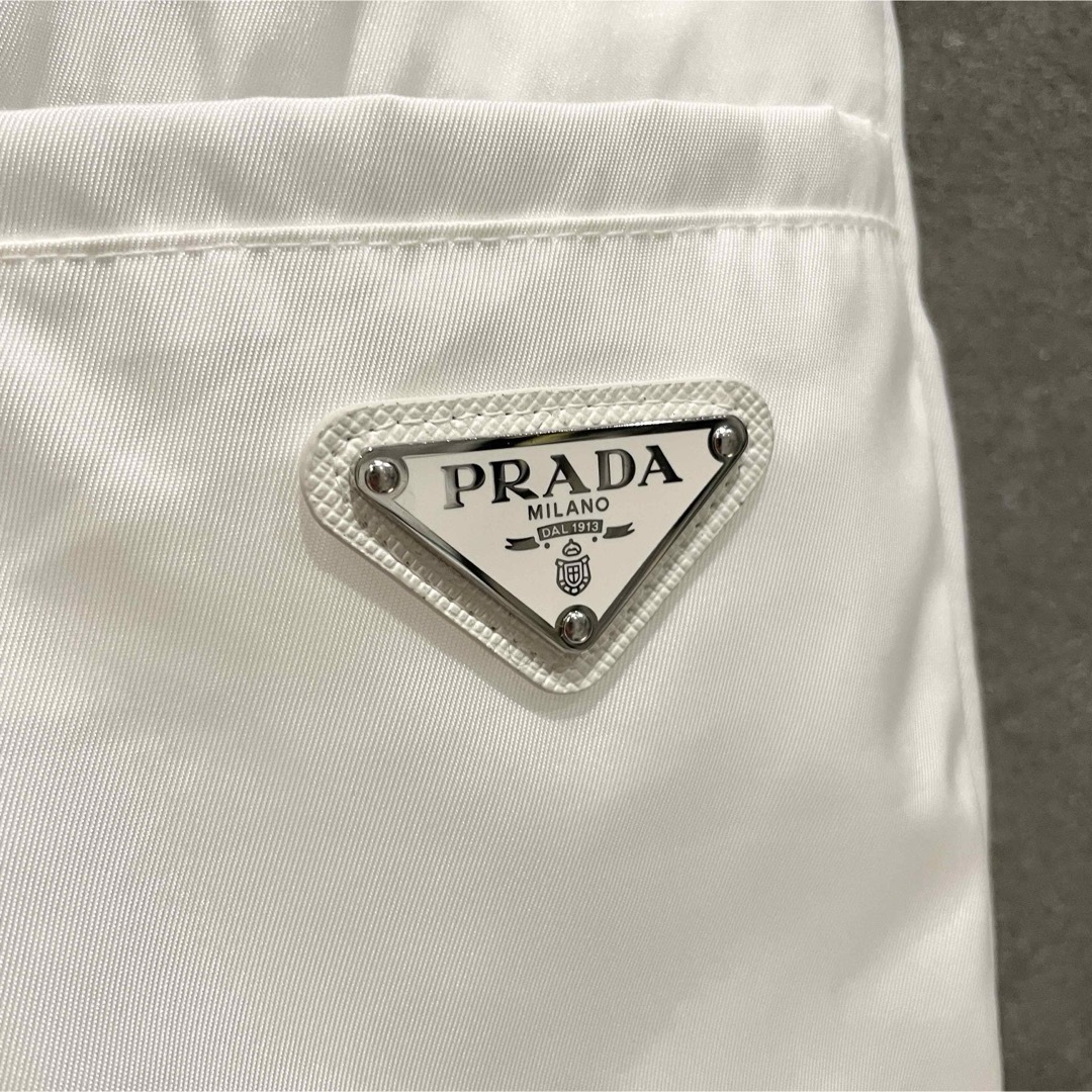 PRADA - PRADA プラダ バミューダ ショートパンツ ハーフパンツ PRADA - PRADA プラダ バミューダ ショートパンツ ハーフパンツ