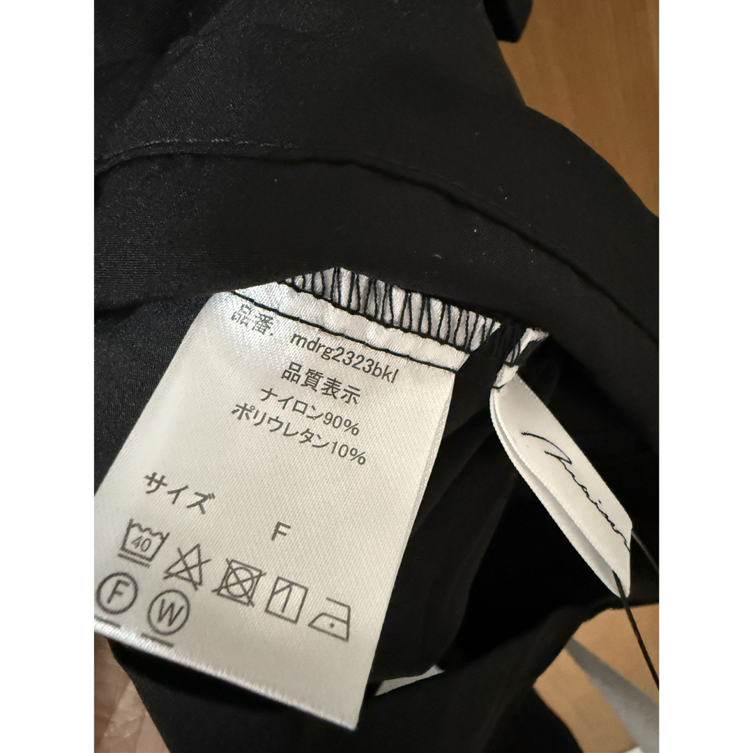 ZARA - メゾンドドルチェ ラッシュガード フリル 長袖 プール 海 ZARA - メゾンドドルチェ ラッシュガード フリル 長袖 プール 海
