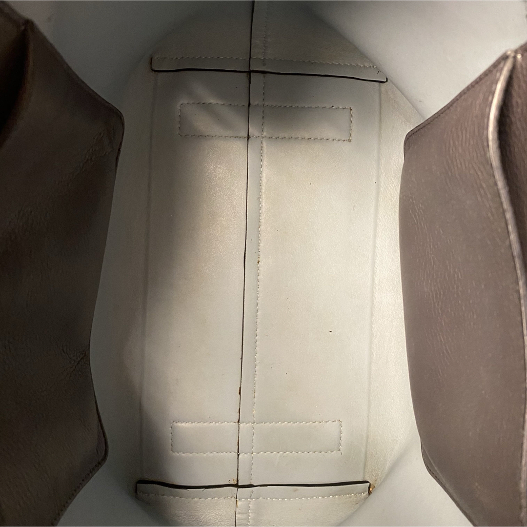 BURBERRY - チャーム付 バーバリー ベルトバッグ 2way バッグ BURBERRY - チャーム付 バーバリー ベルトバッグ 2way バッグ