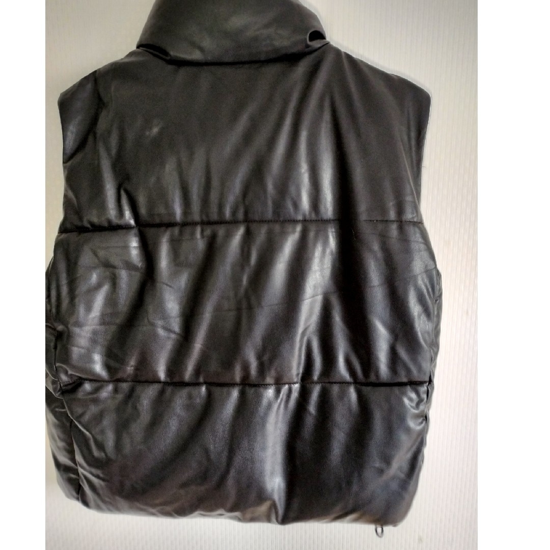 ZARA - ZARA ブラック レザーダウンベストジャケットの通販 by ZARA - ZARA ブラック レザーダウンベストジャケットの通販 by