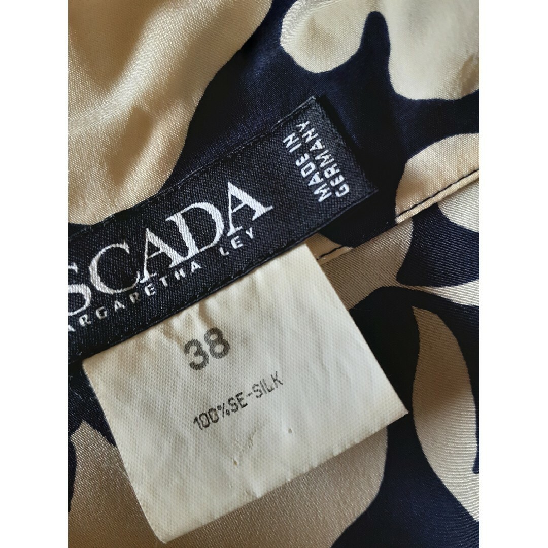 ESCADA - ◇美品ESCADA/エスカーダ/シルク花柄シャツ☆半袖 ESCADA - ◇美品ESCADA/エスカーダ/シルク花柄シャツ☆半袖