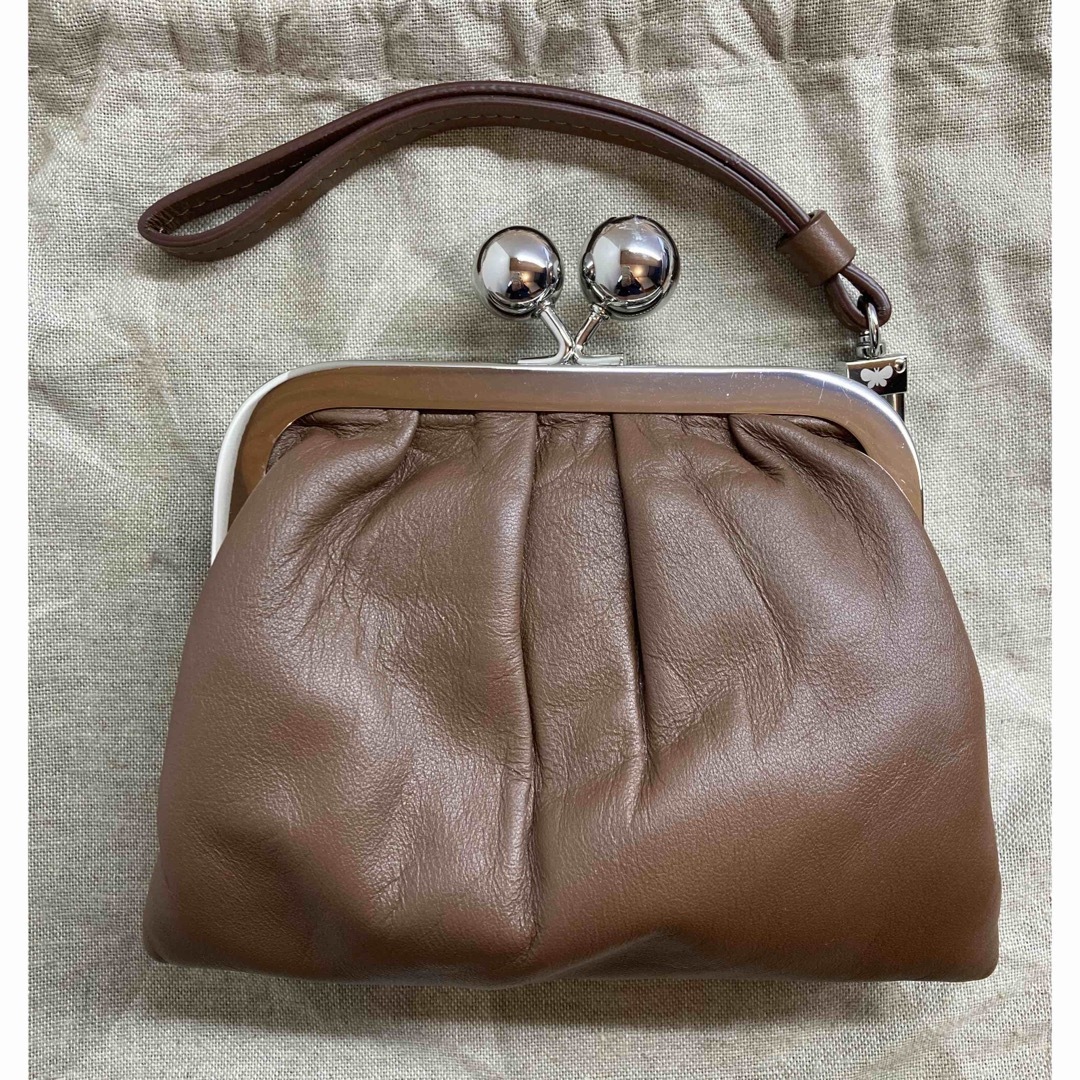 Weekend Max Mara - ブラウンレザー がま口クラッチバッグ Weekend Max Mara - ブラウンレザー がま口クラッチバッグ