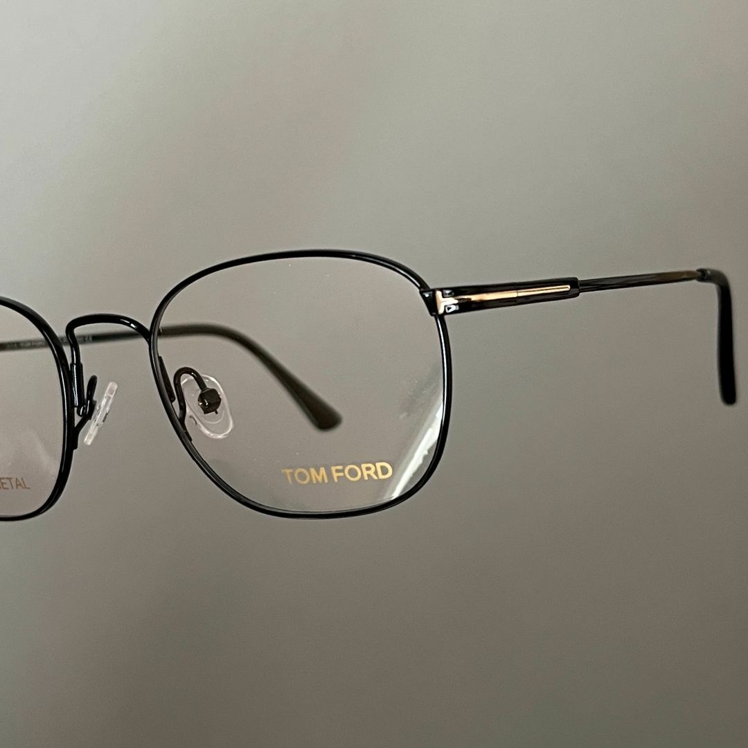 TOM FORD EYEWEAR - トムフォード メガネフレーム 高品質 チタン TOM FORD EYEWEAR - トムフォード メガネフレーム 高品質 チタン