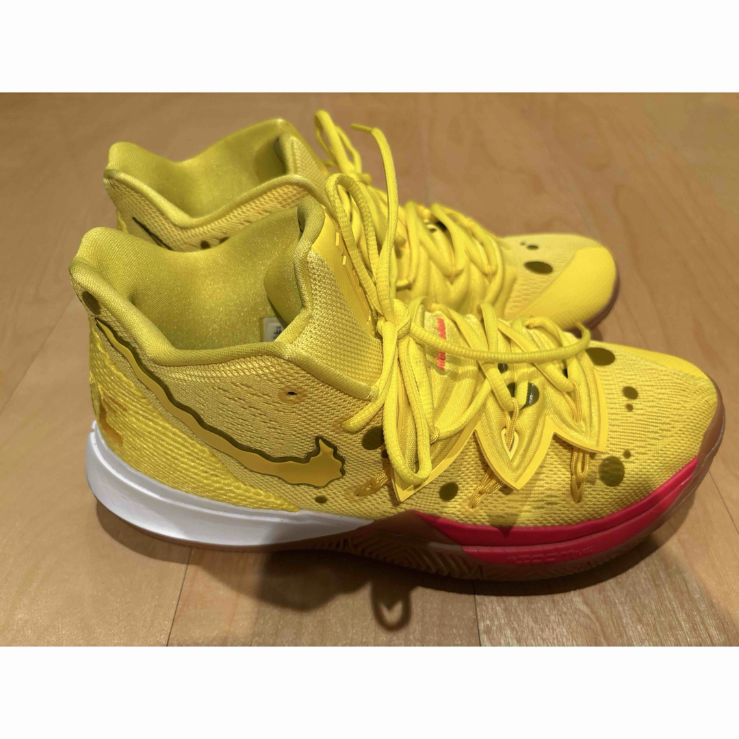 NIKE - スポンジボブ × ナイキ カイリー 5 EP (CJ6950-700)の NIKE - スポンジボブ × ナイキ カイリー 5 EP (CJ6950-700)の