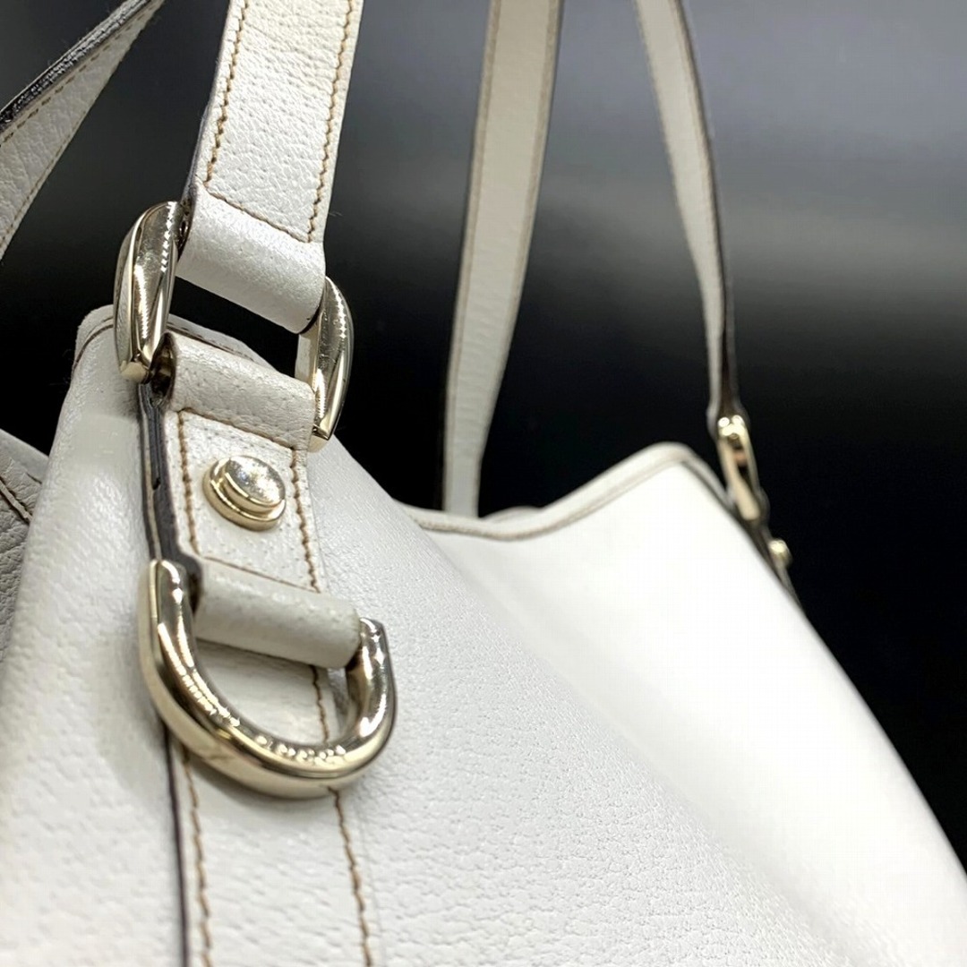 GUCCI - GUCCI グッチ 130736 ショルダーバッグ 内側チラ見せGG GUCCI - GUCCI グッチ 130736 ショルダーバッグ 内側チラ見せGG