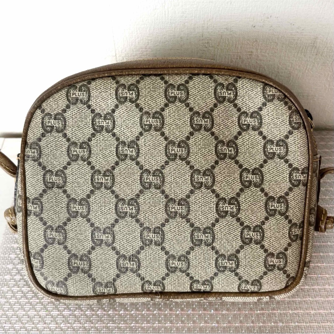 GUCCI - 20 グッチ プラス ショルダーバッグ GG 総柄 ブランド GUCCI - 20 グッチ プラス ショルダーバッグ GG 総柄 ブランド