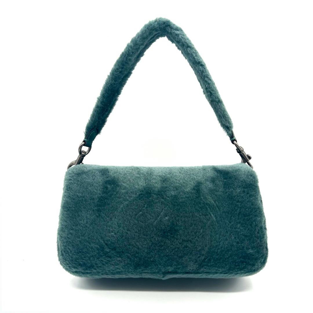 COACH - COACH コーチ 美品 ショルダーバッグ ピロー タビー COACH - COACH コーチ 美品 ショルダーバッグ ピロー タビー