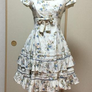 Victorian maiden(花柄 ・ ひざ丈ワンピース)のフリマアイテム一覧 Victorian maiden(花柄 ・ ひざ丈ワンピース)のフリマアイテム一覧