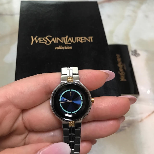 お値引きしました♡(電池交換済み )イヴ・サンローラン♡腕時計 お値引きしました♡(電池交換済み )イヴ・サンローラン♡腕時計